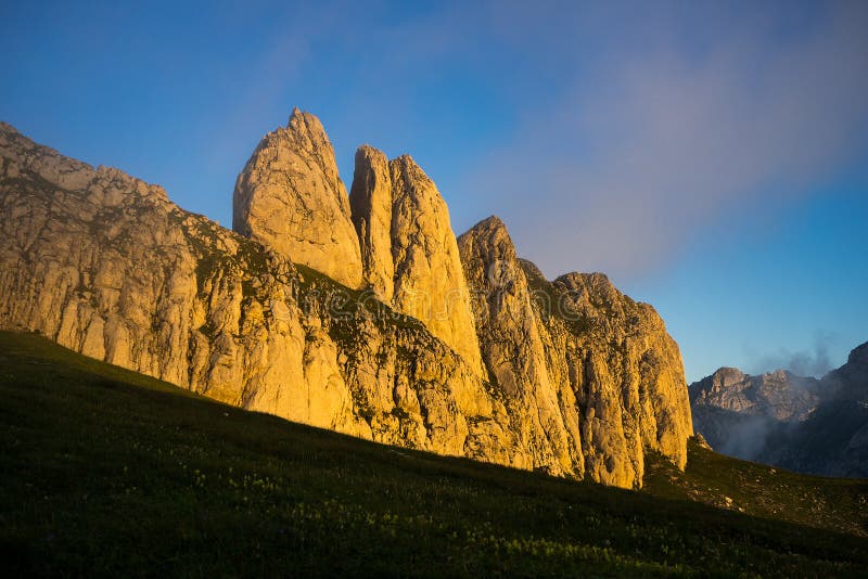 Mountain Peaks Teeth Shaped Stock Photos - Free & Royalty-Free Stock ...