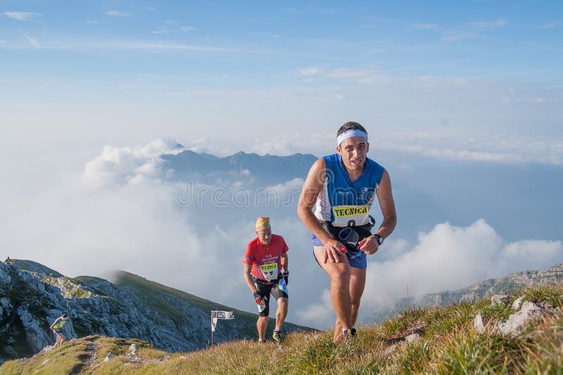 Mountain race editorial stock image. Image of togetherness - 124822949
