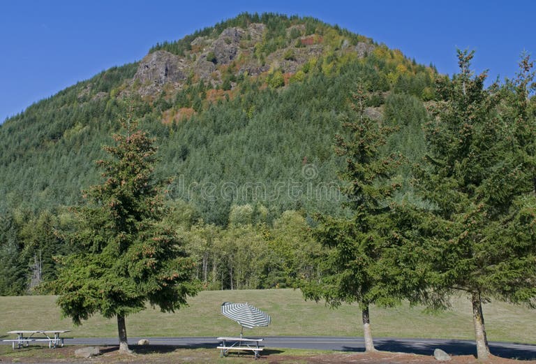 Mountain rest stop stock photo. Image of state, landscapes - 11251532
