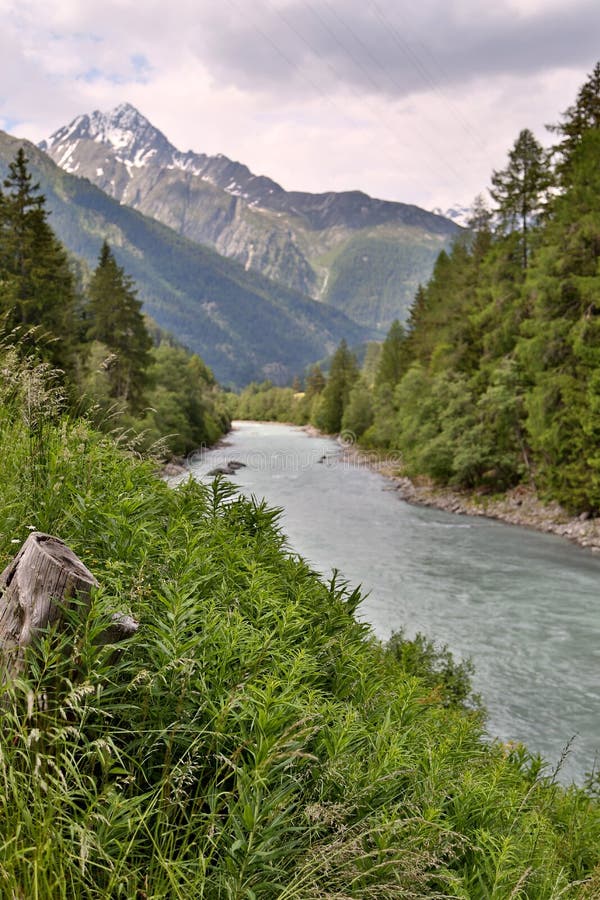 Mountain river stock image. Image of ridge, mountains - 33294979