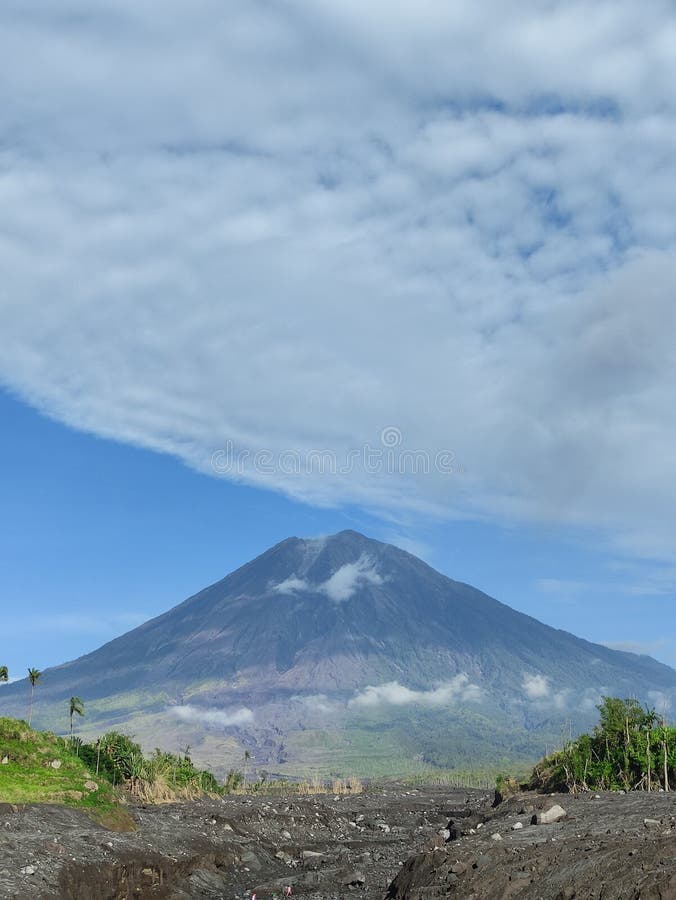 Mountain semeru stock image. Image of traveler, semeru - 268369233