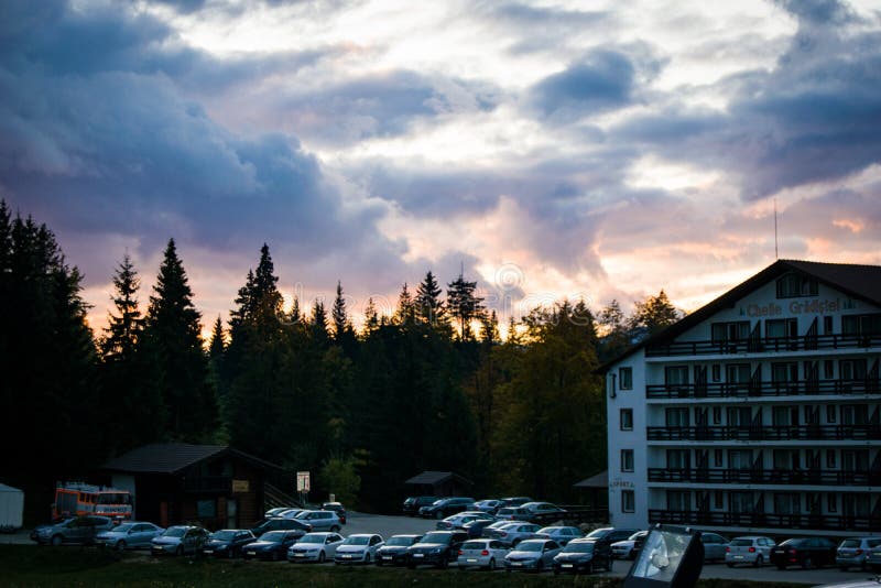 Mountain View Cheile Gradistei Redaktionelles Foto - Bild von berge ...