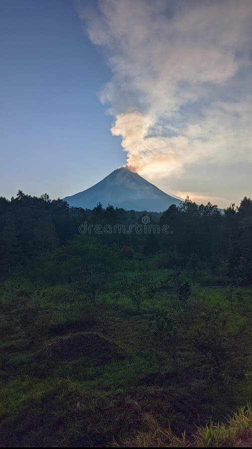 Mountain View Mt Merapi on Jurang Jero Stock Image - Image of sunlight ...