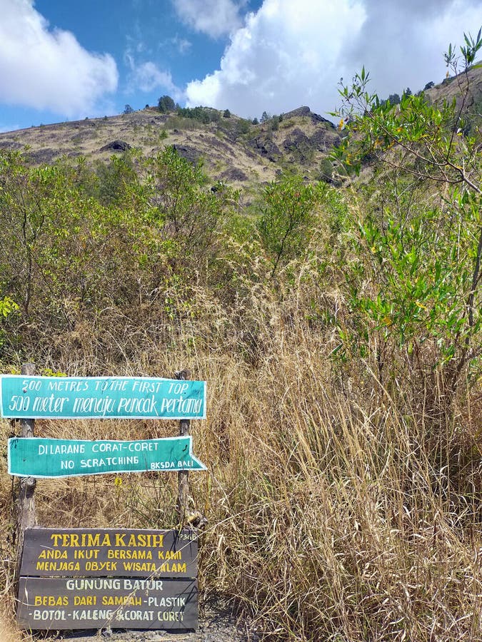 Mountain Views in Asia with the Clear Cloud and Grass Stock Photo ...
