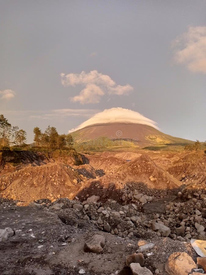 Mountain Volcano Sky Blue Cloud View Beautiful Background Sunlight ...