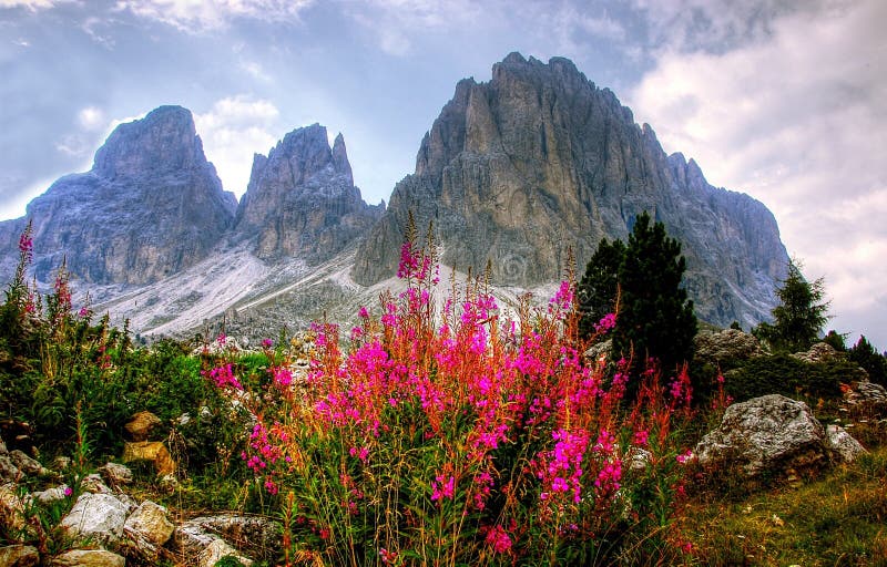 Mountainous Landforms, Mountain, Nature, Vegetation Picture. Image ...