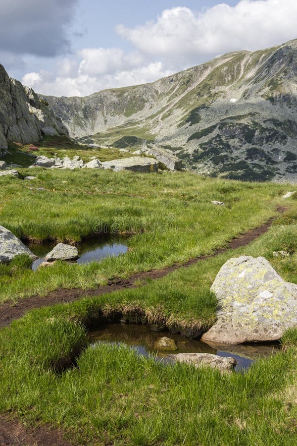 Mountains stock image. Image of cloudy, romania, fagaras - 34291195