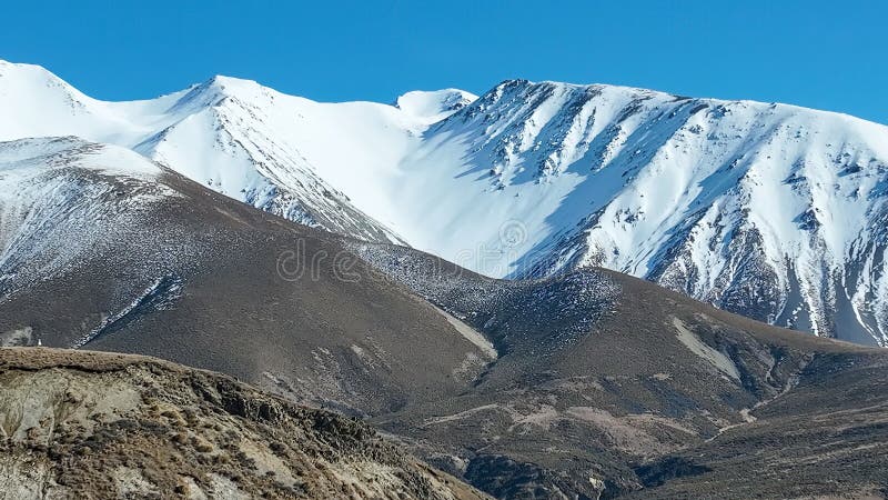 The Mountains and Hills Around the Porters Pass Ski Fields Stock Image ...