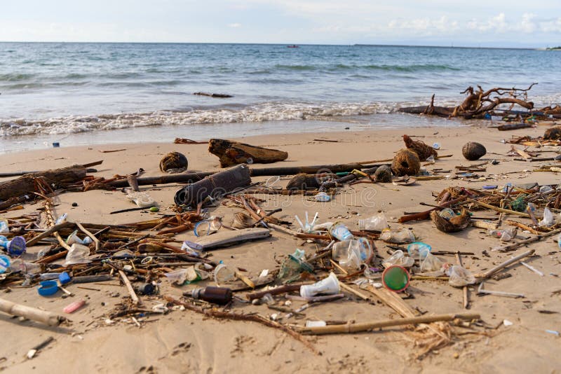 133 Plastic Toxic Waste Polluting Ocean Water Stock Photos - Free ...