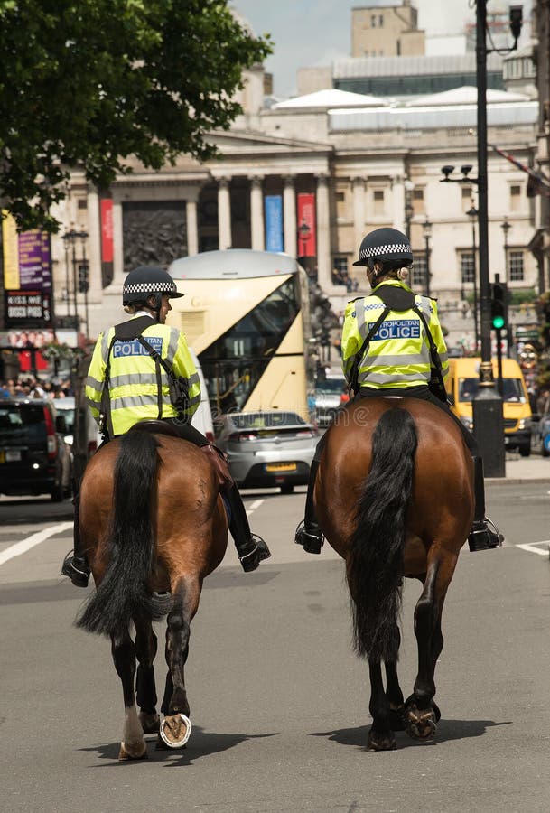 Mounted Metropolitan Police Editorial Photo - Image of assistance ...