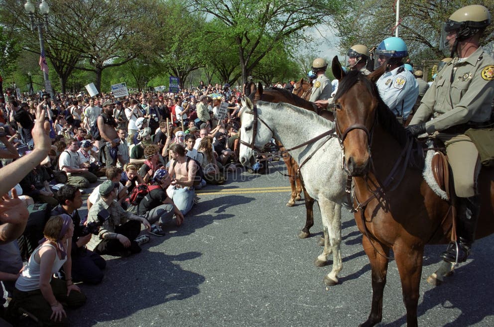 Mounted Riot Police at Protest Editorial Photography - Image of club ...