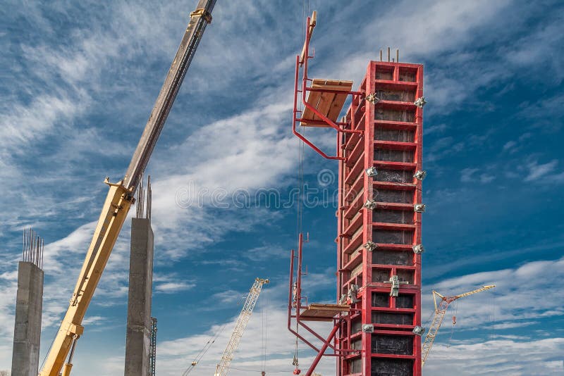 Mounting of Column Formwork Stock Image - Image of mechanism, building ...