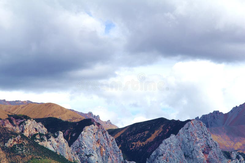 Moutains under the sky stock photo. Image of highland - 127407698