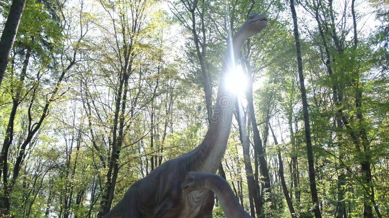 Moving Models of Dinosaurs, they are in the US Amusement Park. Jurassic ...