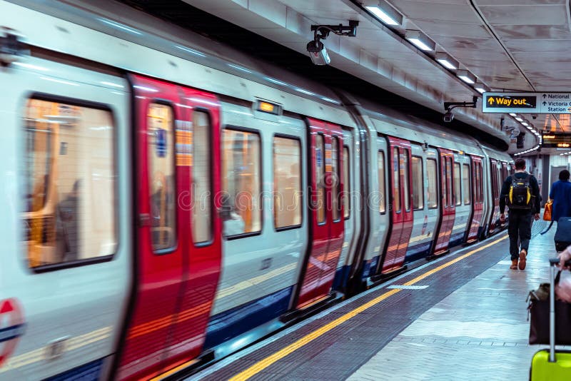 Subway train in London editorial image. Image of people - 265704885