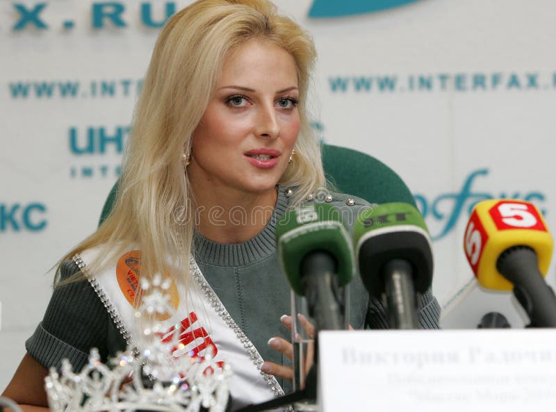 Mrs World 2009 editorial stock image. Image of married - 12019204