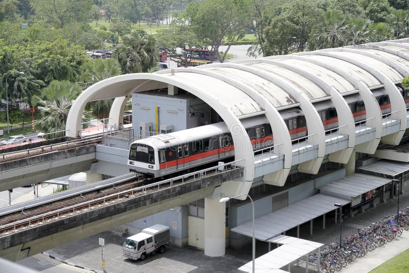 MRT in Singapore redactionele stock foto. Afbeelding bestaande uit ...