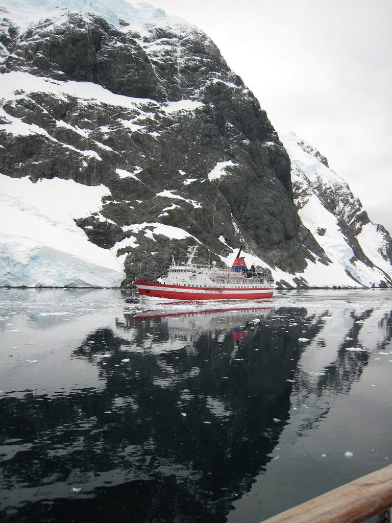 6,934 Explorer Ship Stock Photos - Free & Royalty-Free Stock Photos ...