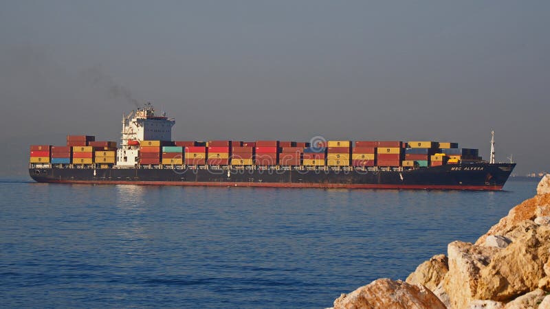 MSC ALYSSA CONTAINER SHIP - PIRAEUS, GREECE Editorial Photo - Image of ...