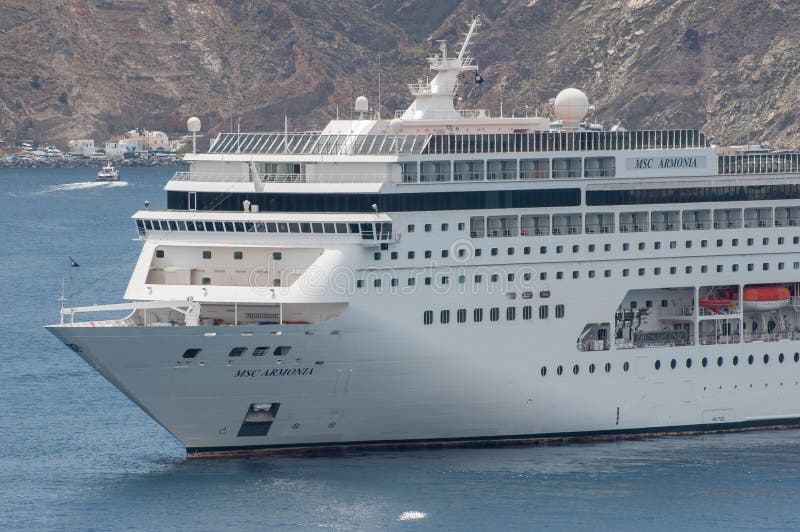 MSC Armonia in Santorini editorial image. Image of adventure - 43929880