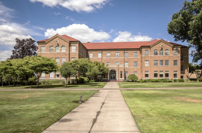 Mt Angel Abbey E Terras Oregon Foto de Stock - Imagem de tranquilidade ...