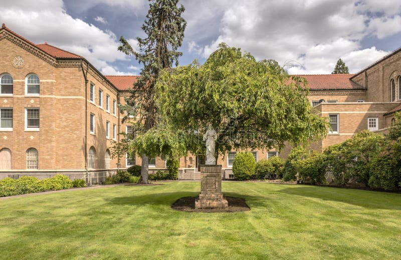 Mt Angel Abbey Y Argumentos Oregon Imagen de archivo - Imagen de ...