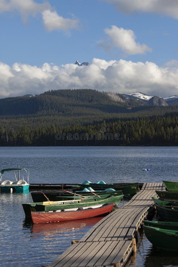 Mt. Johnson in Oregon stock image. Image of lake, blue - 190979081