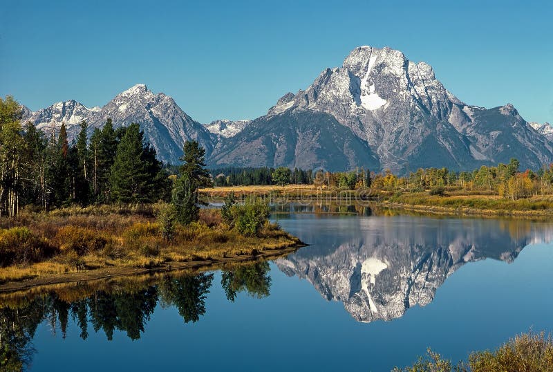 Mt moran foto de archivo. Imagen de lago, colina, jenny - 88358534
