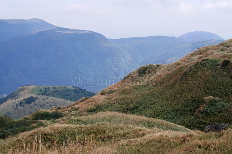 Mt Picco Principale Di Qixing Nel Parco Nazionale Di Yangmingshan ... Mt Picco Principale Di Qixing Nel Parco Nazionale Di Yangmingshan ...
