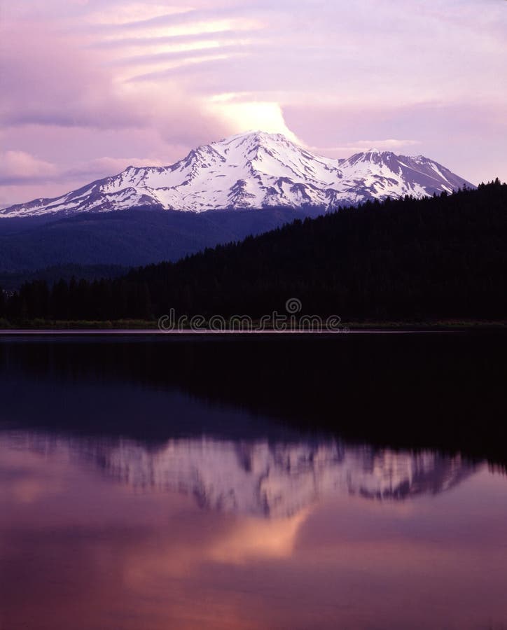 Mt.shasta stock image. Image of lake, peak, snow, america - 1375897
