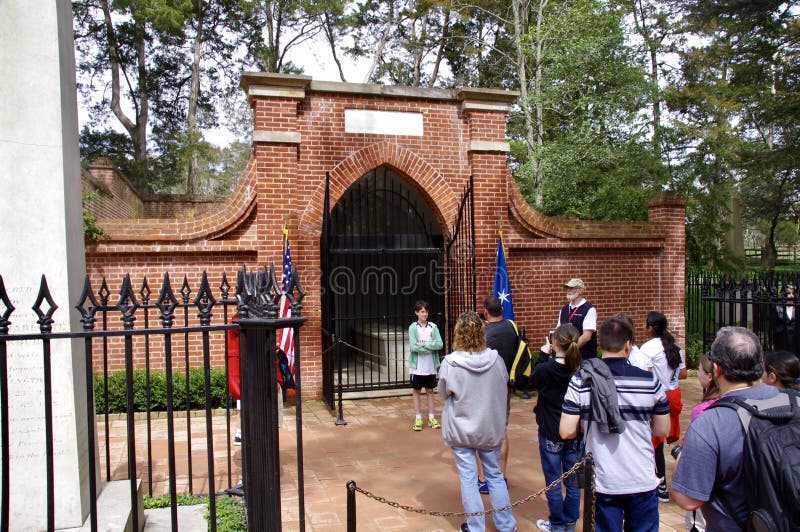 The Tomb Of George Washington Mt Vernon Va Usa April 15 2015
