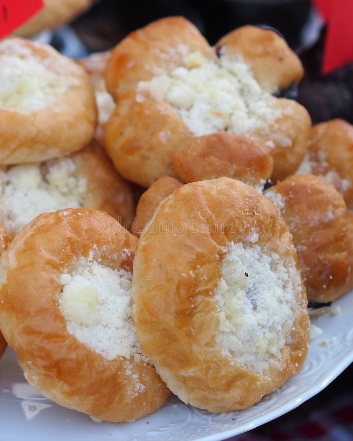 Dessert Cechi Tipici Isolati Fotografia Stock - Immagine di ristorante ...