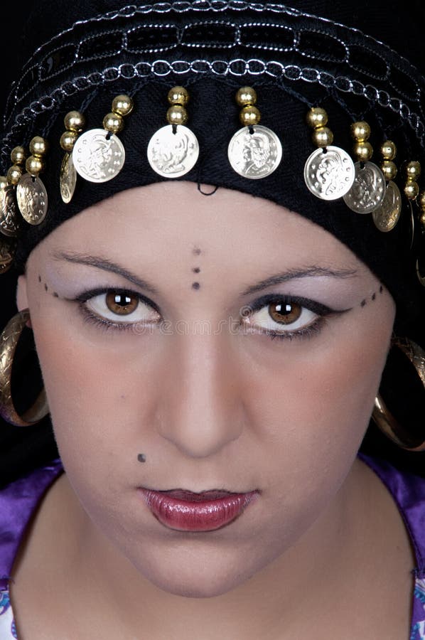 Muchacha gitana imagen de archivo. Imagen de rosa, persona - 24682287