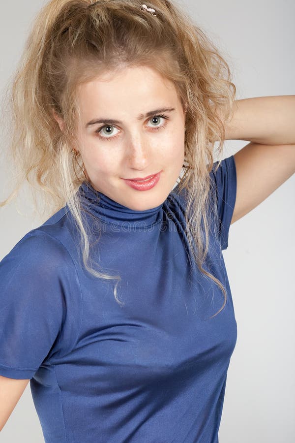 Muchacha hermosa imagen de archivo. Imagen de modelo - 12176479