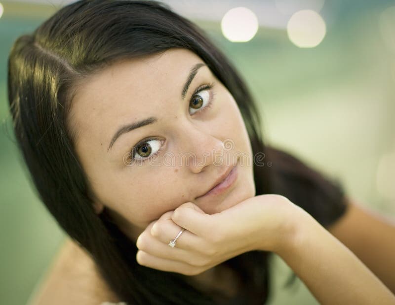 Muchacha Hermosa Joven 25 Años Foto de archivo - Imagen de feliz ...