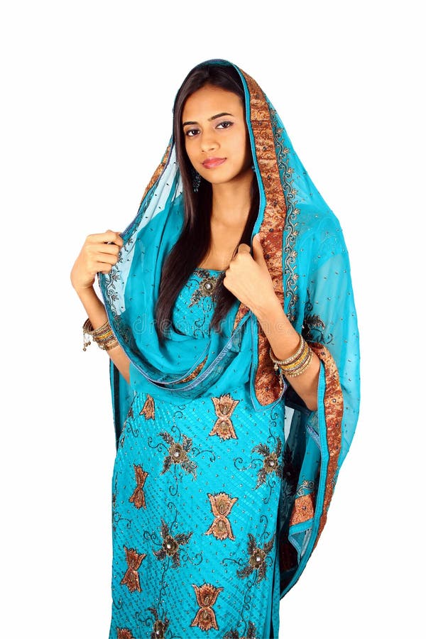 Muchacha India Joven En La Ropa Tradicional. Imagen de archivo - Imagen ...