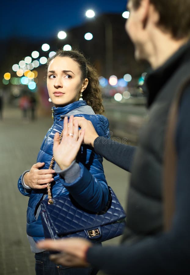 2,486 Molestar Fotos - Libres de Derechos y Gratuitas de Dreamstime