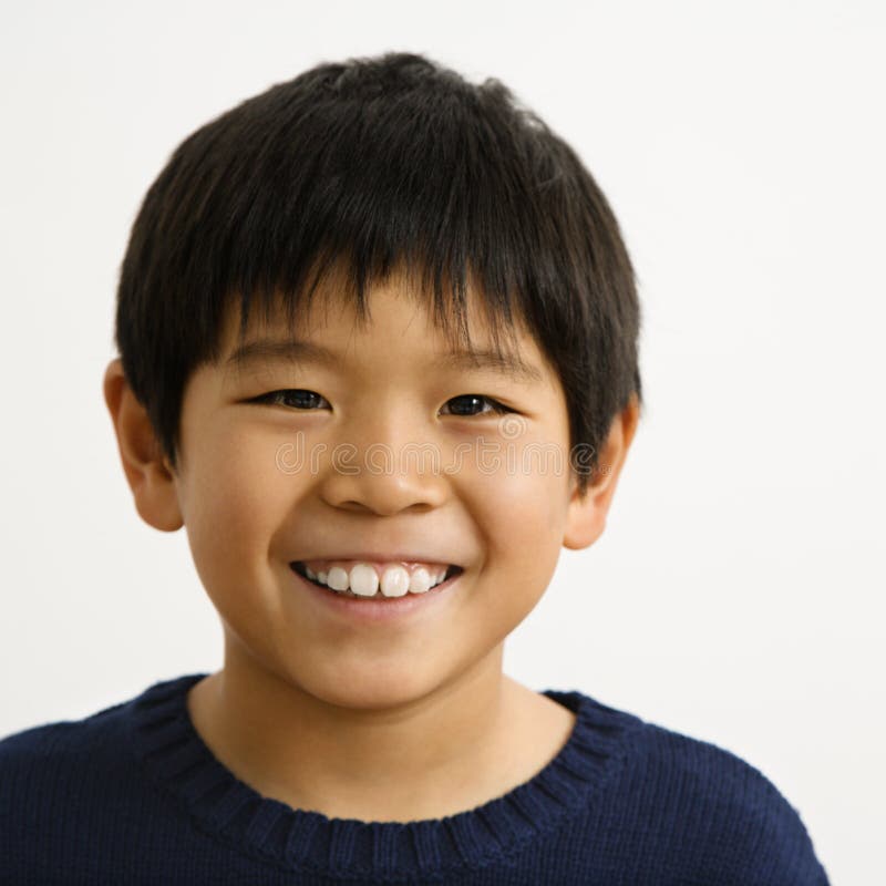Muchacho asiático foto de archivo. Imagen de gente, estudio - 4416090