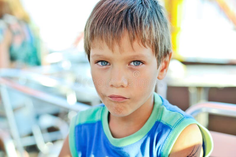 Muchacho del verano imagen de archivo. Imagen de muchacho - 34196337