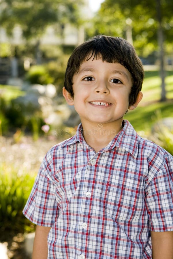 Muchacho joven foto de archivo. Imagen de cierre, méxico - 10939918