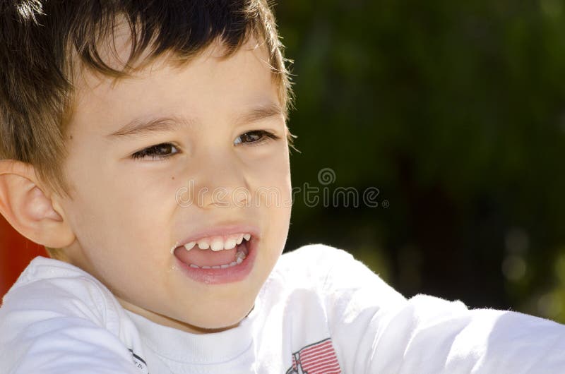 Muchacho Lindo Del Latino Del Retrato Foto de archivo - Imagen de ...