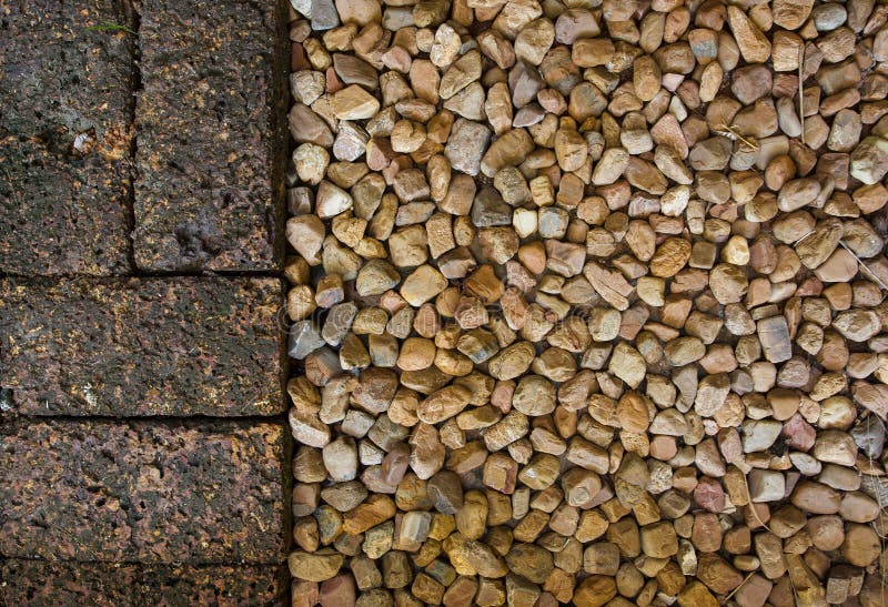 Muchas rocas en el piso foto de archivo. Imagen de parque - 117454928