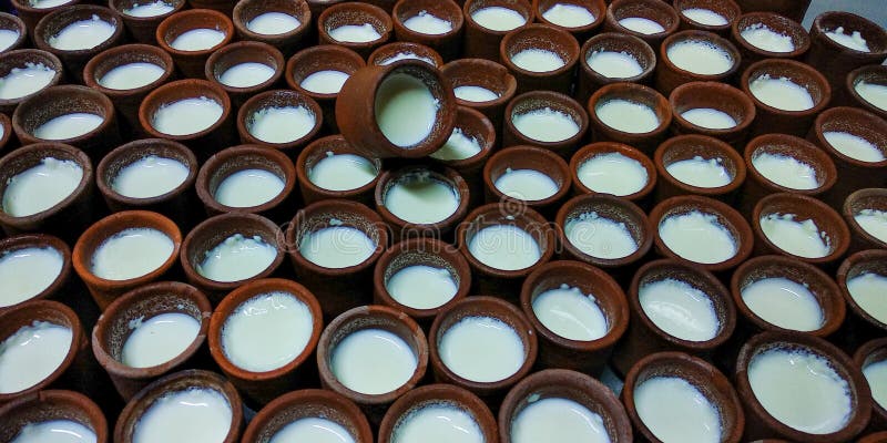 Mud Pot Creamy Indian Traditional Curd. Stock Photo - Image of curd ...