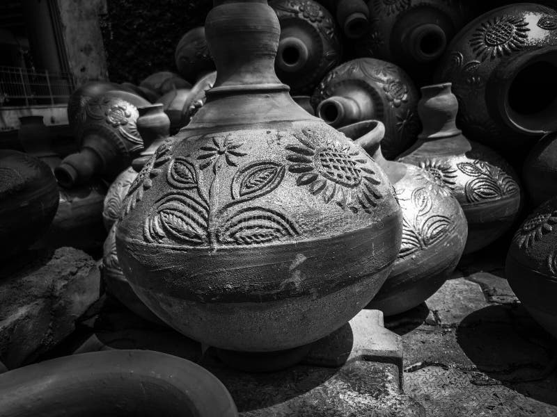 Mud Pot, Earthen Pot, Container Traditional Stock Image - Image of ...