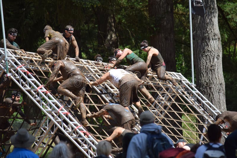 Mud Run Obstical Course Net Wall Editorial Stock Image - Image of ...
