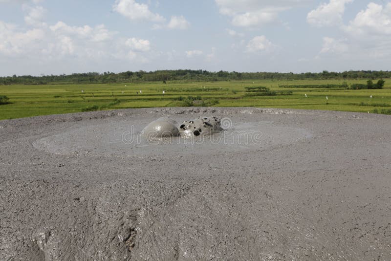 Mud volcano editorial stock photo. Image of crater, indonesia - 40886953