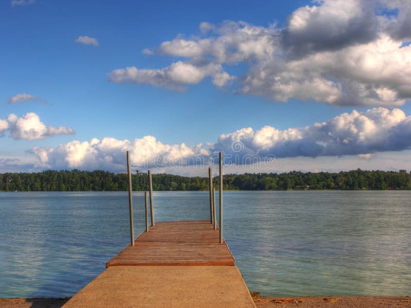 Muelle imagen de archivo. Imagen de embarcadero, muelle - 3239523