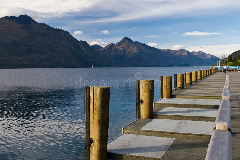 Muelle imagen de archivo. Imagen de hermoso, waterfront - 7864821