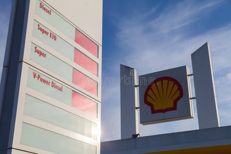 Muestra De La Gasolinera De Shell Imagen de archivo editorial - Imagen ...