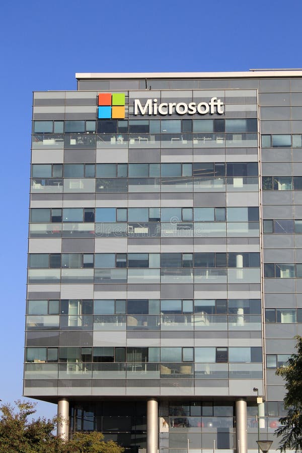 Muestra De Microsoft En Un Edificio En Herzliya, Israel Foto de archivo ...